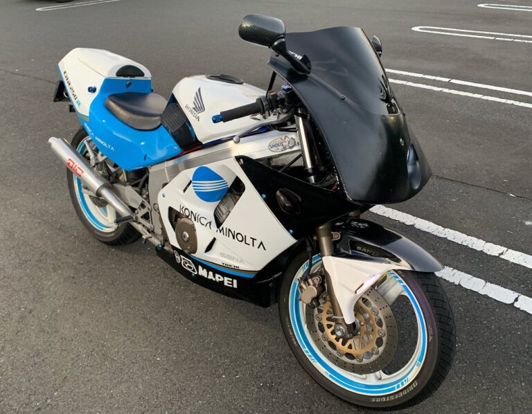 CBR250R MC19 (1988) | 愛車/キャラクター紹介 | バイク×Vtuber みやのニハリ｜second tune 公式